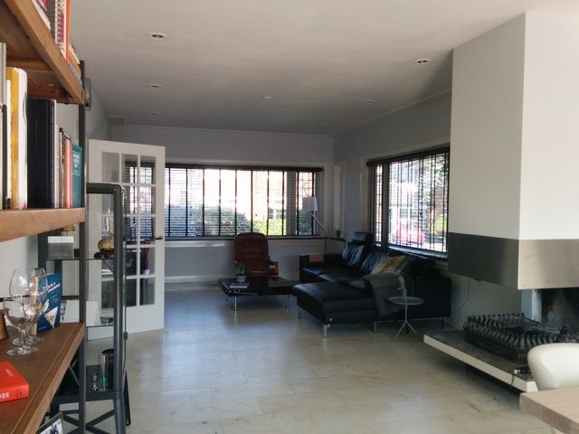 Zeg maar Yes • Zullen we weer een rondje show je woonkamer doen?