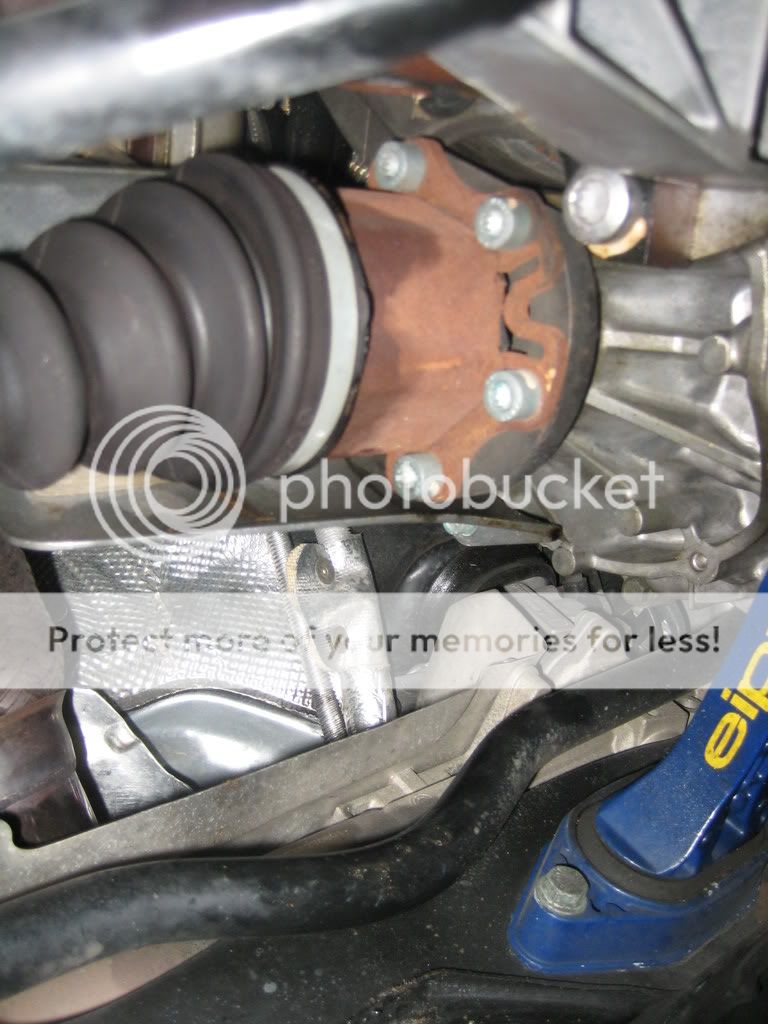 leaking passenger side inner cv boot? | VW Vortex - Volkswagen Forum